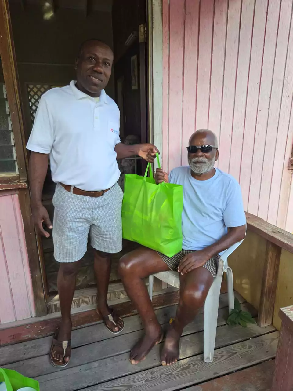 PABRO Spreads Christmas Cheer in Parham Town - Antigua News - Breaking ...
